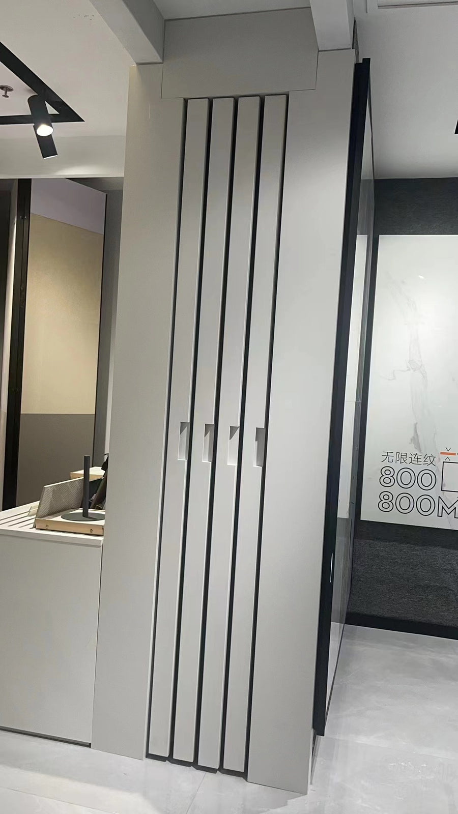 Built-in Sliding Tile Display Stand For Showroom - Haisdisplay.com ...